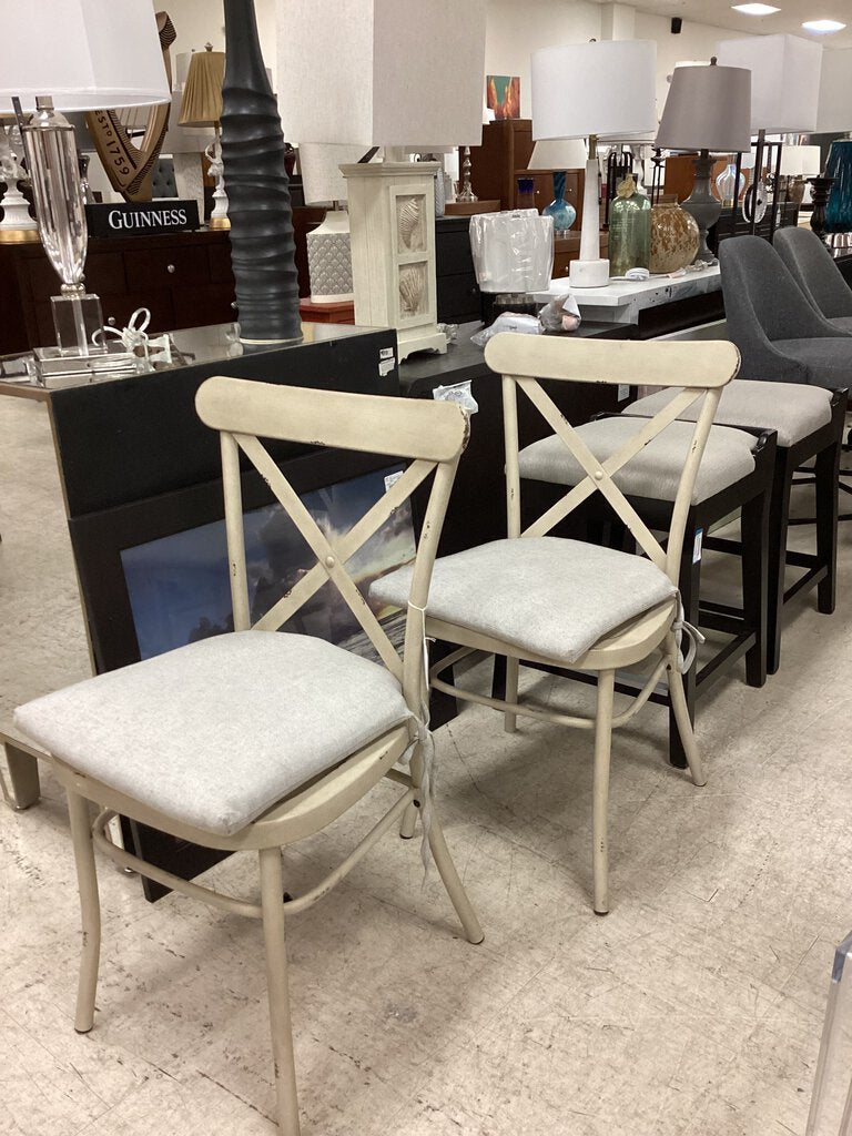 DINING ROOM – Chic and Cozy Consignment